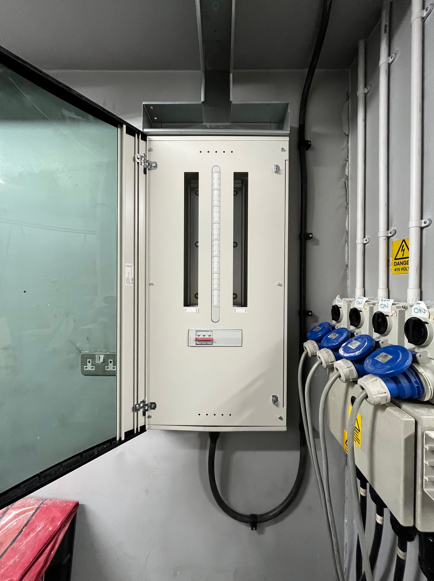 About – LA Electrical Services